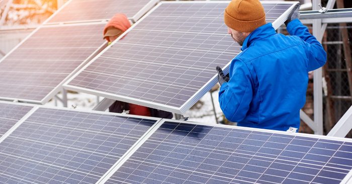 New environmentally friendly solar panel recycling process helps ...